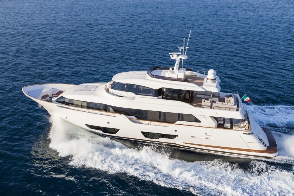 Yacht Navetta 28, a Ferretti Custom Line Superyacht | CHARTERWORLD ...